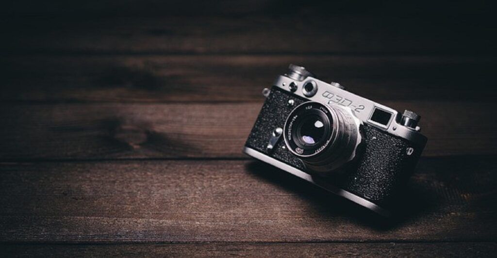 Best Cheap Mirrorless Cameras - But Not Cheap In Features